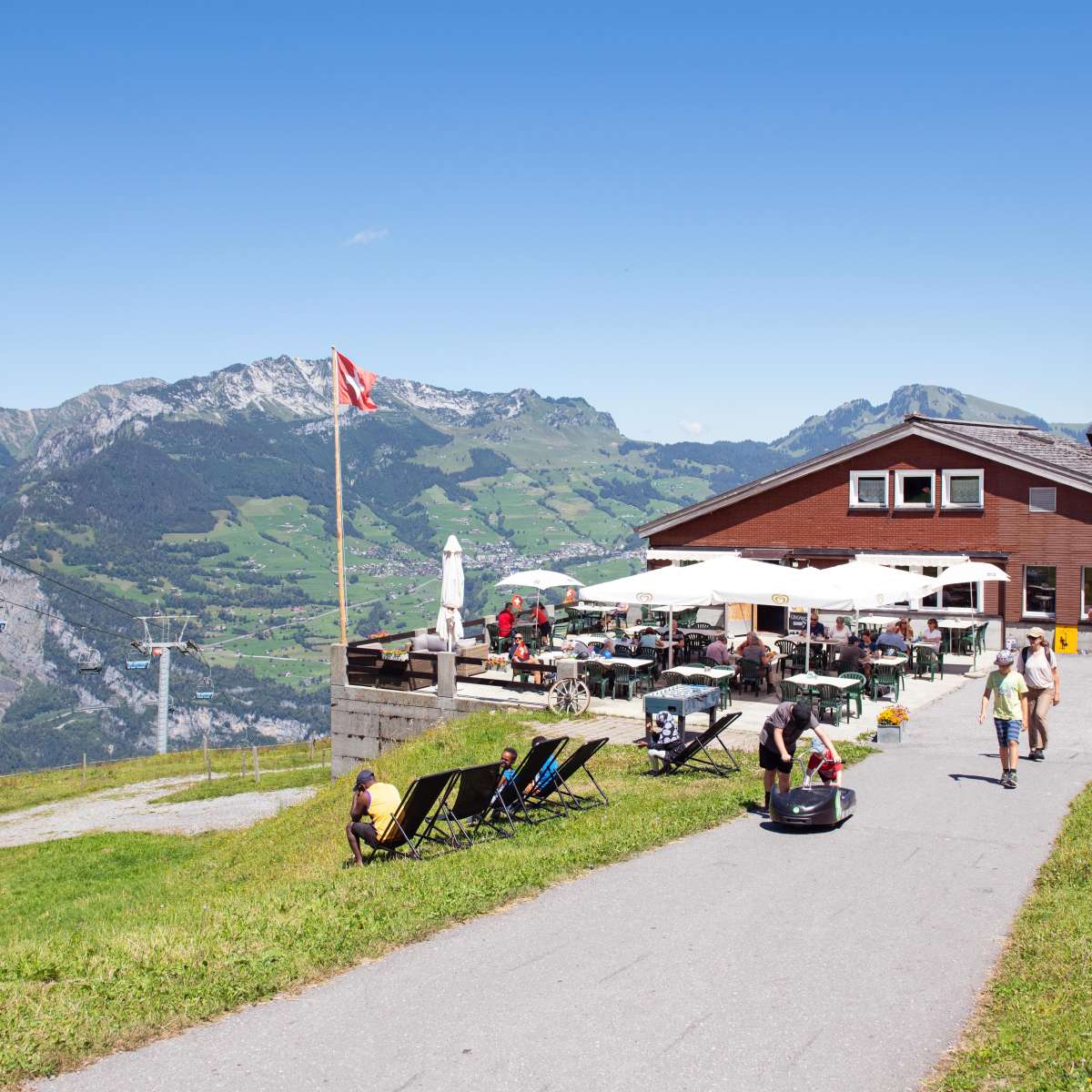 Lage - Sportbahnen Kerenzerberg